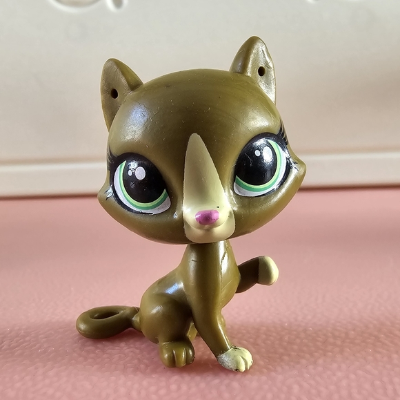 Hasbro | Toys | Begonia Gatto Cat 46 Authentic Littlest Pet Shop Hasbro ...